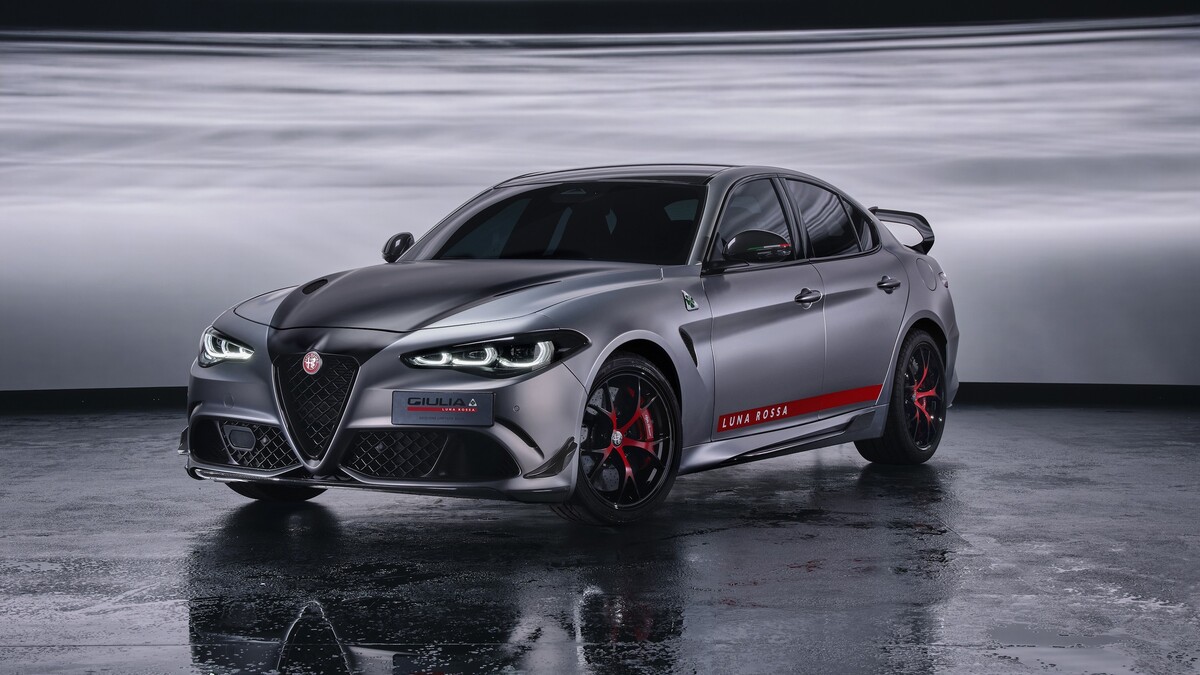 Alfa Romeo Giulia Quadrifoglio Luna Rossa (2026)